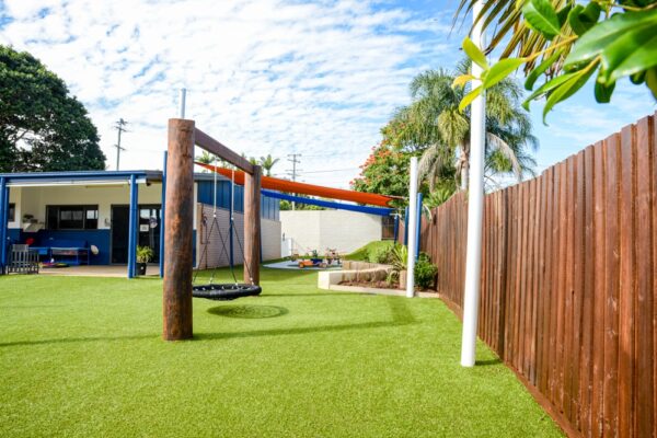 Eight Mile Plain Playground Upgrade - Mathiou Services