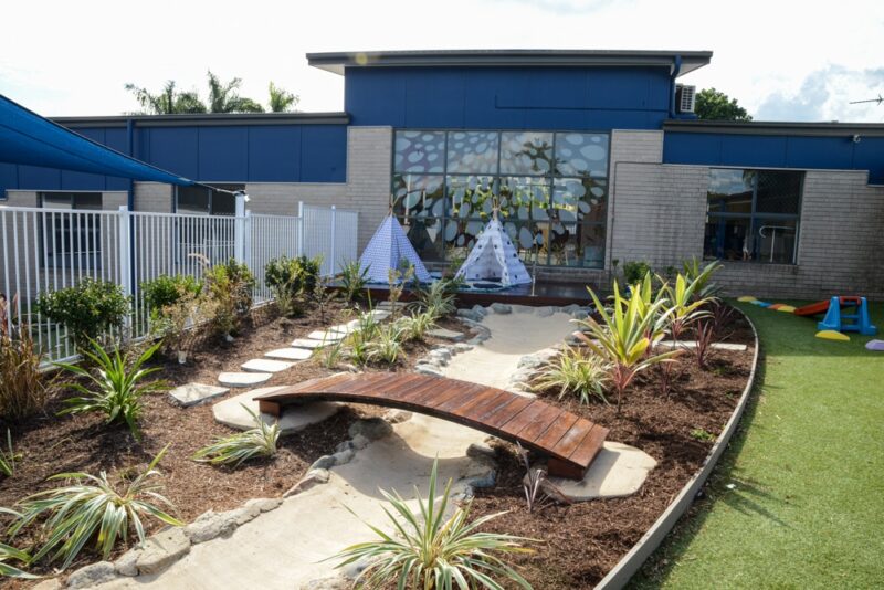 Eight Mile Plain Playground Upgrade - Mathiou Services